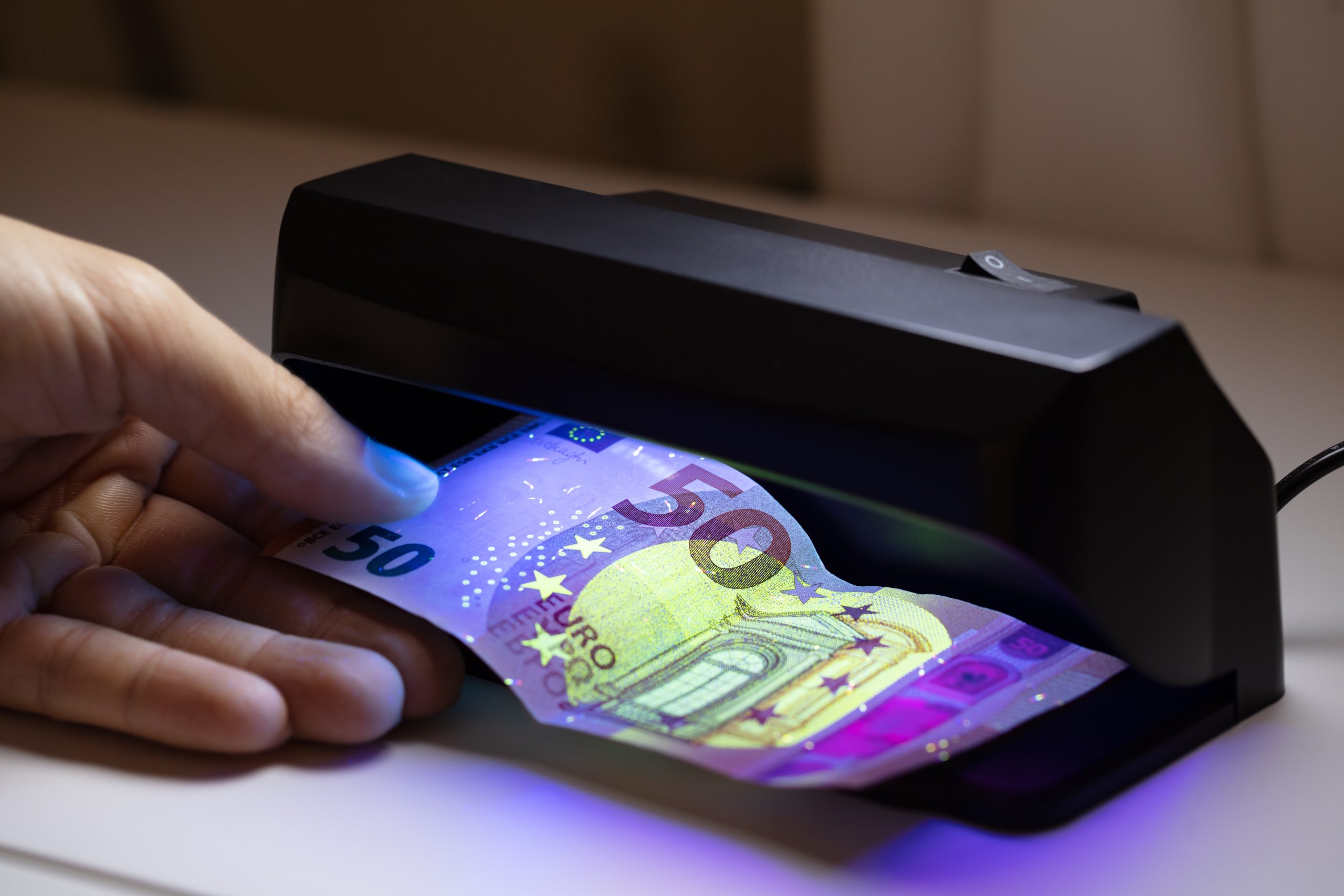 Status report on euro counterfeits recovered in 2022 - Národná banka ...